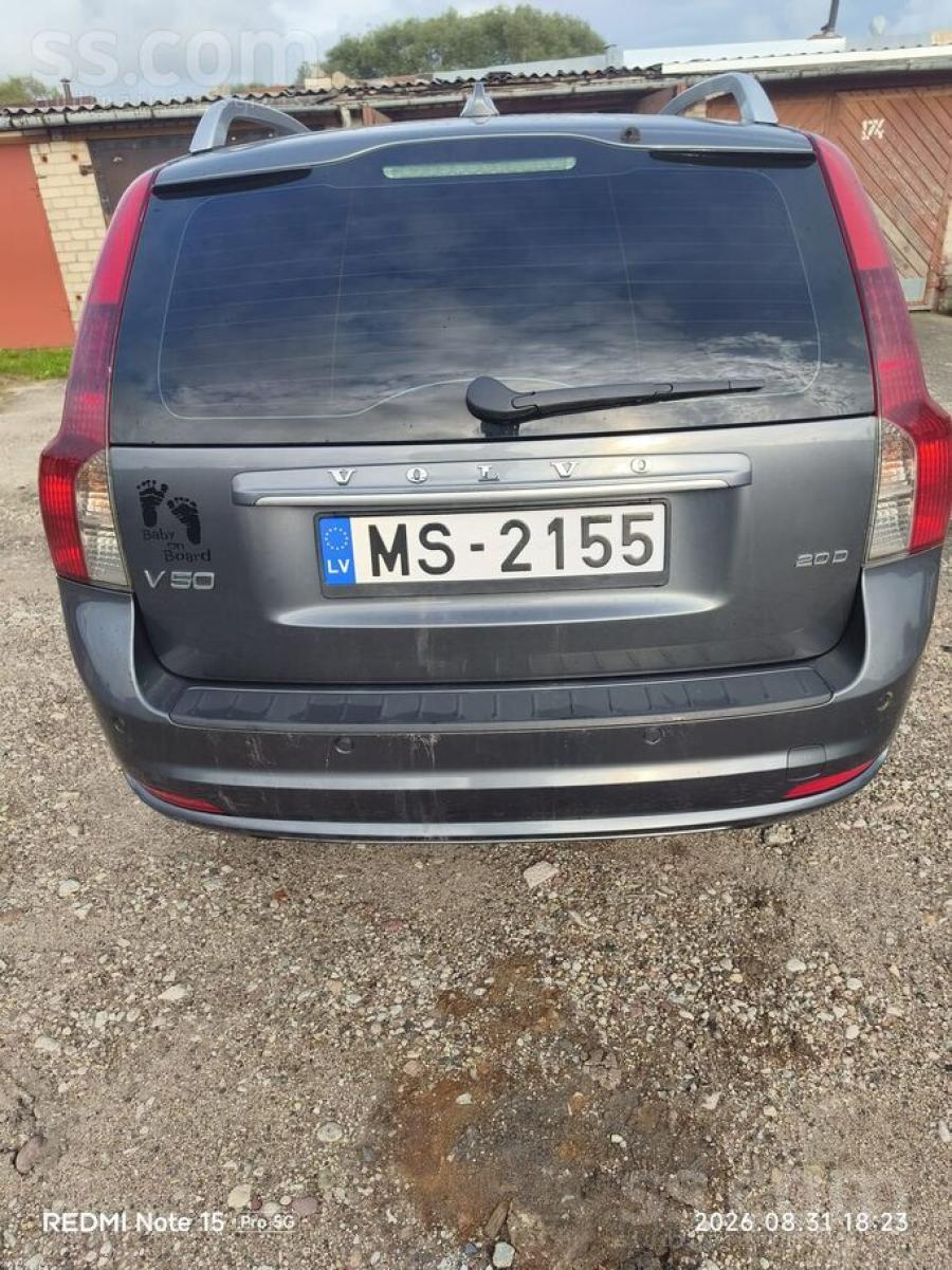 Pelēks Volvo V50 2008 Liepāja, ar dzinēja tilpumu 2.00 L un nobraukumu 311 tūkst. km par 2499 €, foto 3 vietnē AUTOMOTO.COM.LV