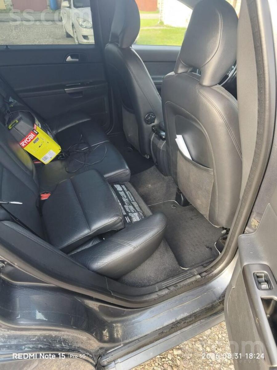 Pelēks Volvo V50 2008 Liepāja, ar dzinēja tilpumu 2.00 L un nobraukumu 311 tūkst. km par 2499 €, foto 7 vietnē AUTOMOTO.COM.LV