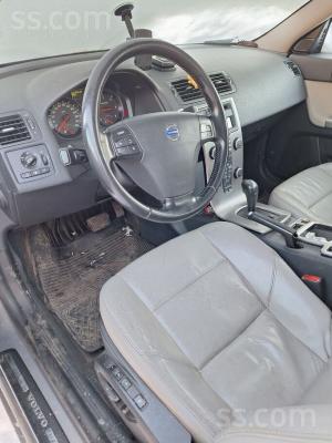 Pelēks Volvo V50 2008 Rīga, ar dzinēja tilpumu 2.40 L un nobraukumu 371 tūkst. km par 2650 €, foto 8 vietnē AUTOMOTO.COM.LV