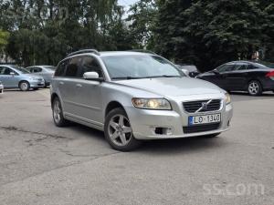 Pelēks Volvo V50 2008 Rīga, ar dzinēja tilpumu 1.60 L un nobraukumu 386 tūkst. km par 1250 €, foto 3 vietnē AUTOMOTO.COM.LV