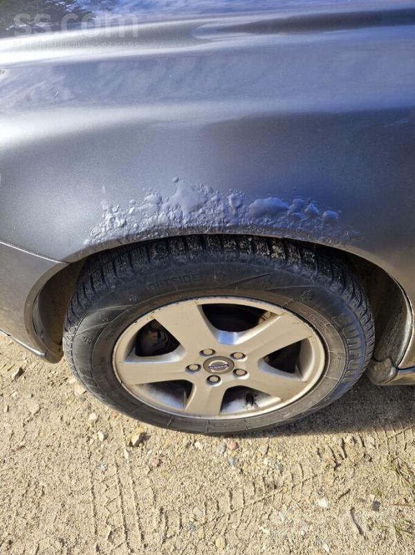 Pelēks Volvo V50 2008 Saldus, ar dzinēja tilpumu 2.00 L un nobraukumu 444 tūkst. km par 1200 €, foto 9 vietnē AUTOMOTO.COM.LV