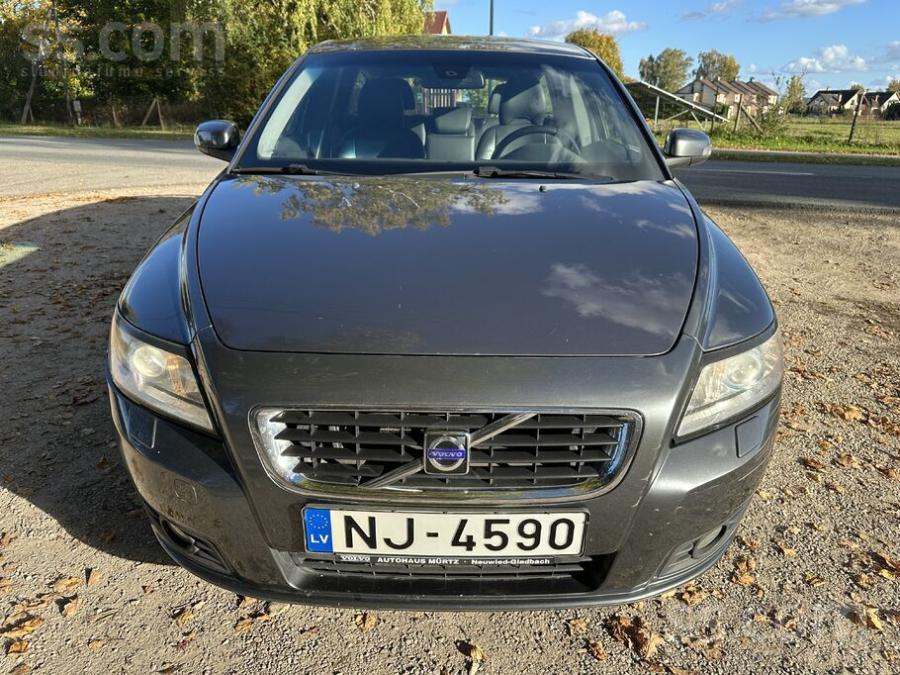 Pelēks Volvo V50 2008 Rīga, ar dzinēja tilpumu 2.00 L un nobraukumu 284 tūkst. km par 2590 €, foto 8 vietnē AUTOMOTO.COM.LV