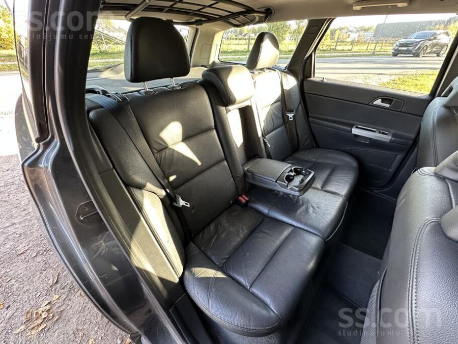 Pelēks Volvo V50 2008 Rīga, ar dzinēja tilpumu 2.00 L un nobraukumu 284 tūkst. km par 2590 €, foto 16 vietnē AUTOMOTO.COM.LV