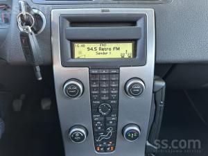 Pelēks Volvo V50 2008 Rīga, ar dzinēja tilpumu 2.00 L un nobraukumu 284 tūkst. km par 2590 €, foto 25 vietnē AUTOMOTO.COM.LV