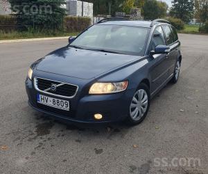 Pelēks Volvo V50 2008 Jelgava, ar dzinēja tilpumu 2.00 L un nobraukumu 352 tūkst. km par 1400 €, foto  vietnē AUTOMOTO.COM.LV