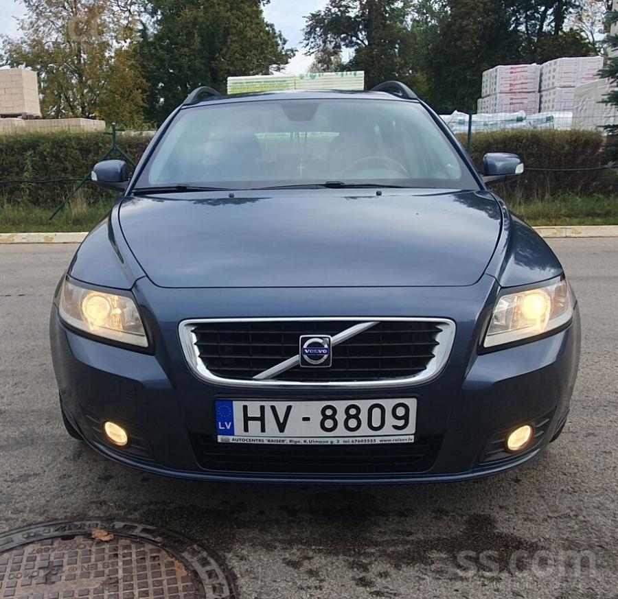 Pelēks Volvo V50 2008 Jelgava, ar dzinēja tilpumu 2.00 L un nobraukumu 352 tūkst. km par 1400 €, foto 7 vietnē AUTOMOTO.COM.LV