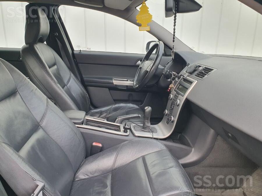 Pelēks Volvo V50 2008 Jelgava, ar dzinēja tilpumu 2.00 L un nobraukumu 352 tūkst. km par 1400 €, foto 13 vietnē AUTOMOTO.COM.LV