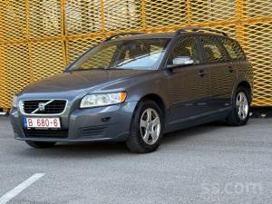 Grey Volvo V50 2009 in Ogre, with an engine capacity of 1.80 L and mileage of 164 thousand km for 4790 €, photo 3 on AUTOMOTO.COM.LV