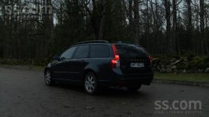 Pelēks Volvo V50 2009 Rīga, ar dzinēja tilpumu 2.40 L un nobraukumu 330 tūkst. km par 2650 €, foto 6 vietnē AUTOMOTO.COM.LV