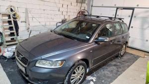 Grey Volvo V50 2009 in Vilnius, with an engine capacity of 1.56 L and mileage of 306 thousand km for 600 €, photo 2 on AUTOMOTO.COM.LV