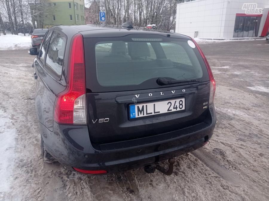 Pelēks Volvo V50 2009 Kauņa, ar dzinēja tilpumu 1.60 L un nobraukumu 310 tūkst. km par 2800 €, foto 5 vietnē AUTOMOTO.COM.LV