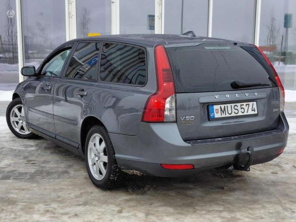 Grey Volvo V50 2009 in Vilnius, with an engine capacity of 2.00 L and mileage of 326 thousand km for 3200 €, photo 4 on AUTOMOTO.COM.LV