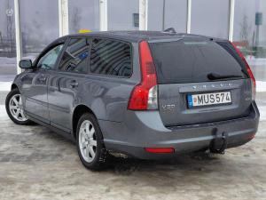 Pelēks Volvo V50 2009 Viļņa, ar dzinēja tilpumu 2.00 L un nobraukumu 326 tūkst. km par 3200 €, foto 4 vietnē AUTOMOTO.COM.LV
