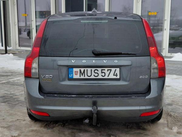 Grey Volvo V50 2009 in Vilnius, with an engine capacity of 2.00 L and mileage of 326 thousand km for 3200 €, photo 5 on AUTOMOTO.COM.LV