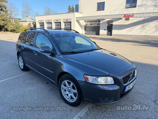 Pelēks Volvo V50 2009 Tartu, ar dzinēja tilpumu 1.60 L un nobraukumu 293 tūkst. km par 2950 €, foto 8 vietnē AUTOMOTO.COM.LV