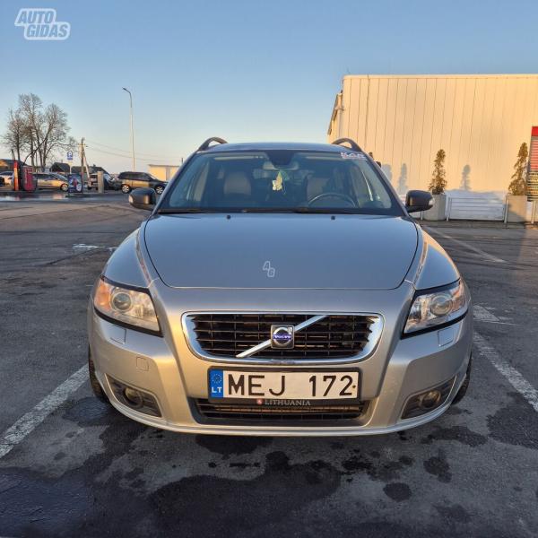 Pelēks Volvo V50 2009 Šauļi, ar dzinēja tilpumu 1.60 L un nobraukumu 278 tūkst. km par 2150 €, foto 2 vietnē AUTOMOTO.COM.LV