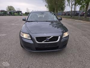 Grey Volvo V50 2009 in Marijampole, with an engine capacity of 1.60 L and mileage of 303 thousand km for 2500 €, photo 4 on AUTOMOTO.COM.LV