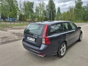 Pelēks Volvo V50 2009 Panevēža, ar dzinēja tilpumu 2.00 L un nobraukumu 340 tūkst. km par 2000 €, foto 5 vietnē AUTOMOTO.COM.LV