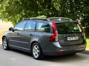 Pelēks Volvo V50 2009 Kauņa, ar dzinēja tilpumu 1.60 L un nobraukumu 346 tūkst. km par 2250 €, foto 5 vietnē AUTOMOTO.COM.LV