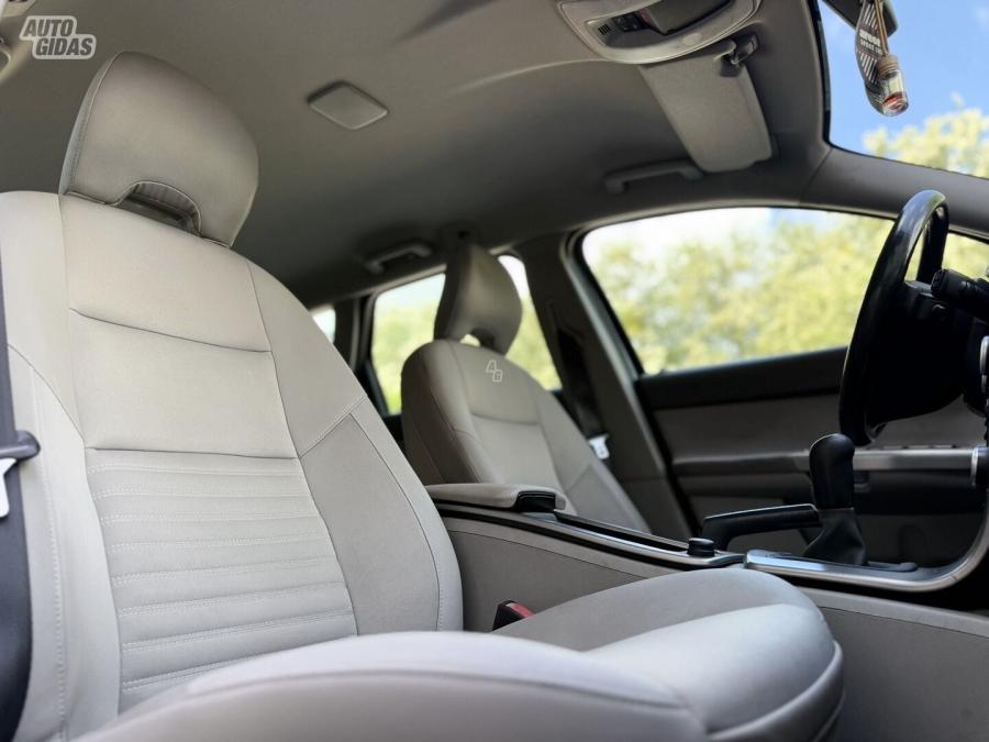 Pelēks Volvo V50 2009 Kauņa, ar dzinēja tilpumu 1.60 L un nobraukumu 346 tūkst. km par 2250 €, foto 15 vietnē AUTOMOTO.COM.LV