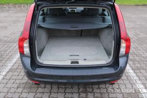 Pelēks Volvo V50 2009 Rīga, ar dzinēja tilpumu 2.40 L un nobraukumu 284 tūkst. km par 3990 €, foto 12 vietnē AUTOMOTO.COM.LV