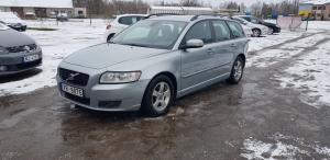 Pelēks Volvo V50 2009 Rīga, ar dzinēja tilpumu 1.60 L un nobraukumu 253 tūkst. km par 3100 €, foto  vietnē AUTOMOTO.COM.LV