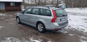 Pelēks Volvo V50 2009 Rīga, ar dzinēja tilpumu 1.60 L un nobraukumu 253 tūkst. km par 3100 €, foto 5 vietnē AUTOMOTO.COM.LV