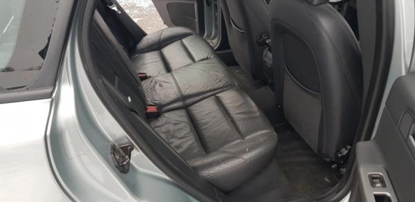 Pelēks Volvo V50 2009 Rīga, ar dzinēja tilpumu 1.60 L un nobraukumu 253 tūkst. km par 3100 €, foto 7 vietnē AUTOMOTO.COM.LV