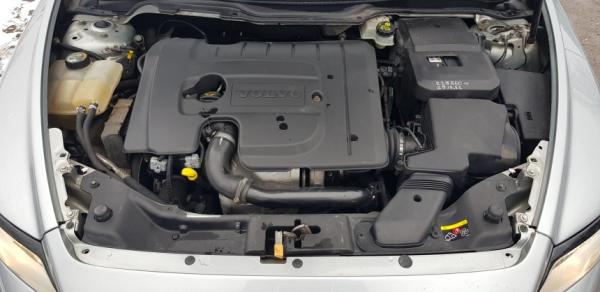 Pelēks Volvo V50 2009 Rīga, ar dzinēja tilpumu 1.60 L un nobraukumu 253 tūkst. km par 3100 €, foto 9 vietnē AUTOMOTO.COM.LV