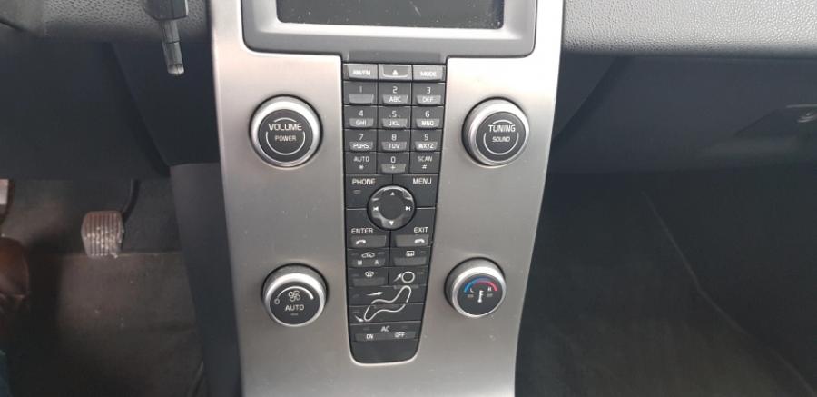Pelēks Volvo V50 2009 Rīga, ar dzinēja tilpumu 1.60 L un nobraukumu 253 tūkst. km par 3100 €, foto 12 vietnē AUTOMOTO.COM.LV