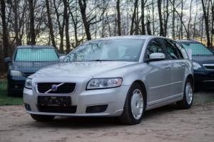 Grey Volvo V50 2009 in Grobiņa, with an engine capacity of 2.00 L and mileage of 311 thousand km for 2750 €, photo  on AUTOMOTO.COM.LV