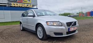 Pelēks Volvo V50 2009 Daugavpils, ar dzinēja tilpumu 2.00 L un nobraukumu 272 tūkst. km par 3750 €, foto 8 vietnē AUTOMOTO.COM.LV