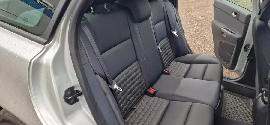 Pelēks Volvo V50 2009 Daugavpils, ar dzinēja tilpumu 2.00 L un nobraukumu 272 tūkst. km par 3750 €, foto 20 vietnē AUTOMOTO.COM.LV