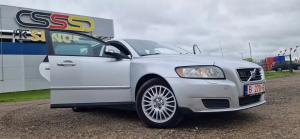 Pelēks Volvo V50 2009 Daugavpils, ar dzinēja tilpumu 2.00 L un nobraukumu 272 tūkst. km par 3750 €, foto 32 vietnē AUTOMOTO.COM.LV