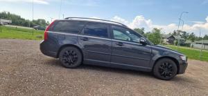 Grey Volvo V50 2009 in Daugavpils, with an engine capacity of 1.60 L and mileage of 278 thousand km for 2350 €, photo 7 on AUTOMOTO.COM.LV