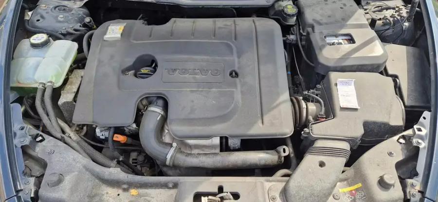 Grey Volvo V50 2009 in Daugavpils, with an engine capacity of 1.60 L and mileage of 278 thousand km for 2350 €, photo 27 on AUTOMOTO.COM.LV