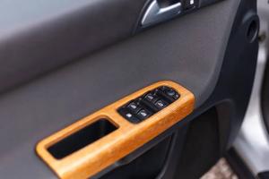 Pelēks Volvo V50 2009 Rīga, ar dzinēja tilpumu 2.00 L un nobraukumu 295 tūkst. km par 2995 €, foto 21 vietnē AUTOMOTO.COM.LV