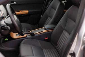Pelēks Volvo V50 2009 Rīga, ar dzinēja tilpumu 2.00 L un nobraukumu 295 tūkst. km par 2995 €, foto 24 vietnē AUTOMOTO.COM.LV