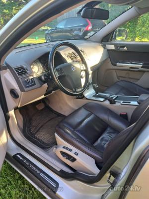 Pelēks Volvo V50 2009 Veru, ar dzinēja tilpumu 2.00 L un nobraukumu 343 tūkst. km par 2700 €, foto 6 vietnē AUTOMOTO.COM.LV