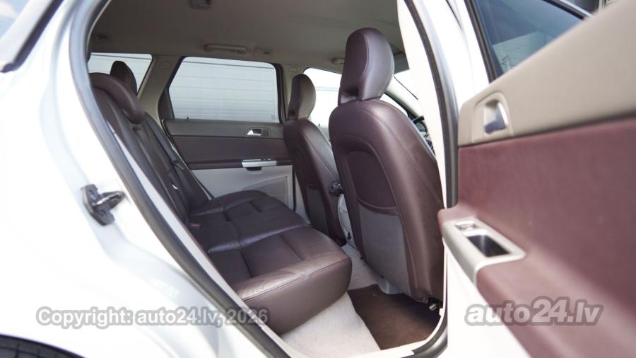 Grey Volvo V50 2009 in Tartu, with an engine capacity of 2.00 L and mileage of 343 thousand km for 3899 €, photo 9 on AUTOMOTO.COM.LV