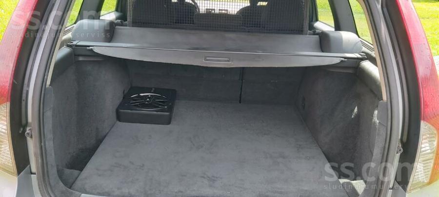 Pelēks Volvo V50 2009 Dobele, ar dzinēja tilpumu 1.60 L un nobraukumu 356 tūkst. km par 1800 €, foto 6 vietnē AUTOMOTO.COM.LV