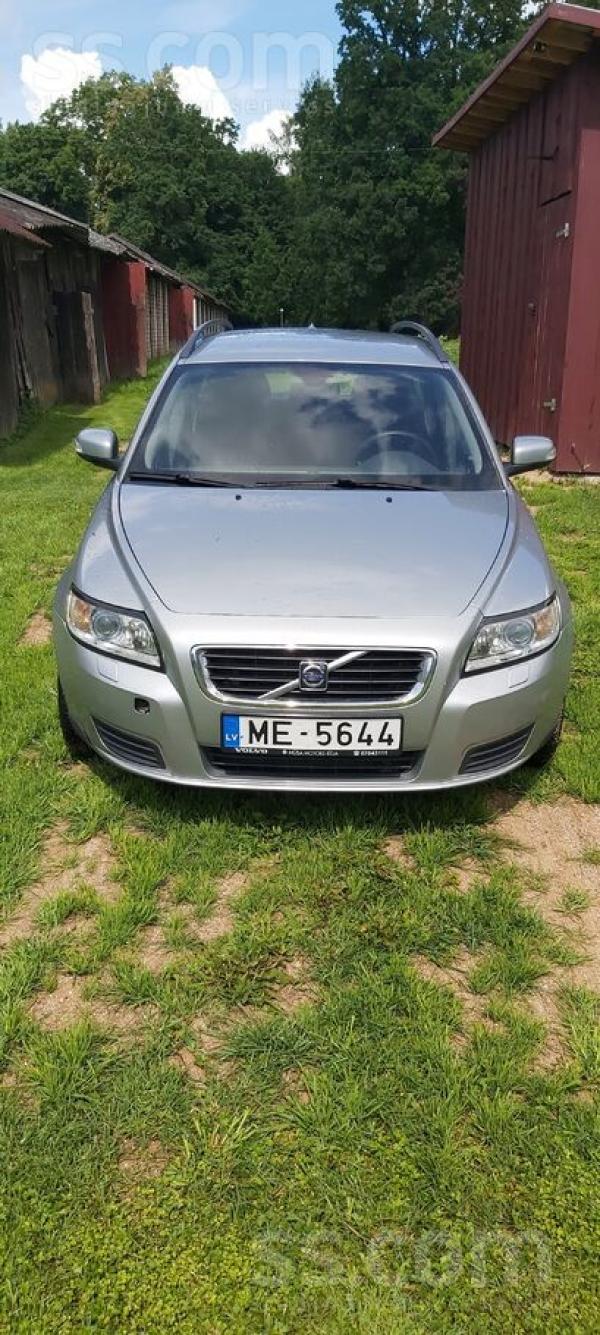 Pelēks Volvo V50 2009 Dobele, ar dzinēja tilpumu 1.60 L un nobraukumu 356 tūkst. km par 1800 €, foto 8 vietnē AUTOMOTO.COM.LV
