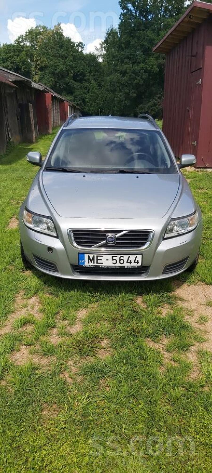 Pelēks Volvo V50 2009 Dobele, ar dzinēja tilpumu 1.60 L un nobraukumu 356 tūkst. km par 1800 €, foto 9 vietnē AUTOMOTO.COM.LV