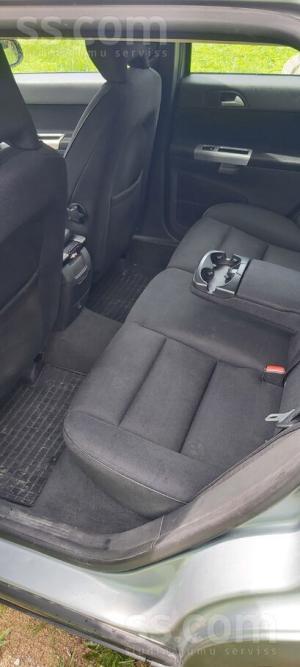 Pelēks Volvo V50 2009 Dobele, ar dzinēja tilpumu 1.60 L un nobraukumu 356 tūkst. km par 1800 €, foto 14 vietnē AUTOMOTO.COM.LV