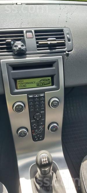 Pelēks Volvo V50 2009 Dobele, ar dzinēja tilpumu 1.60 L un nobraukumu 356 tūkst. km par 1800 €, foto 17 vietnē AUTOMOTO.COM.LV