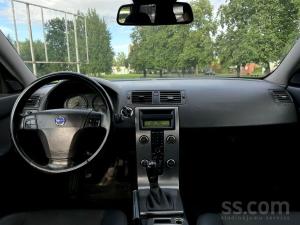 Grey Volvo V50 2009 in Jelgava, with an engine capacity of 1.60 L and mileage of 0 thousand km for 1650 €, photo 15 on AUTOMOTO.COM.LV