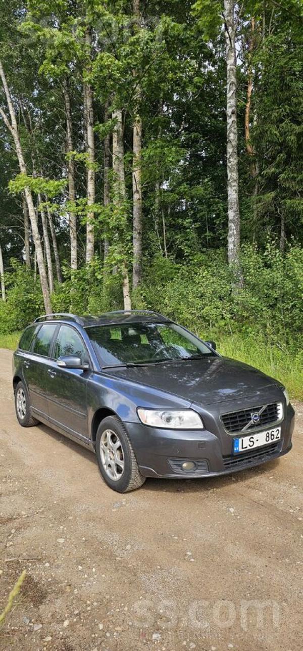 Pelēks Volvo V50 2009 Kuldīga, ar dzinēja tilpumu 1.60 L un nobraukumu 355 tūkst. km par 2700 €, foto 4 vietnē AUTOMOTO.COM.LV