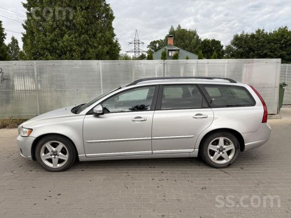 Pelēks Volvo V50 2009 Rīga, ar dzinēja tilpumu 1.60 L un nobraukumu 288 tūkst. km par 1900 €, foto 7 vietnē AUTOMOTO.COM.LV