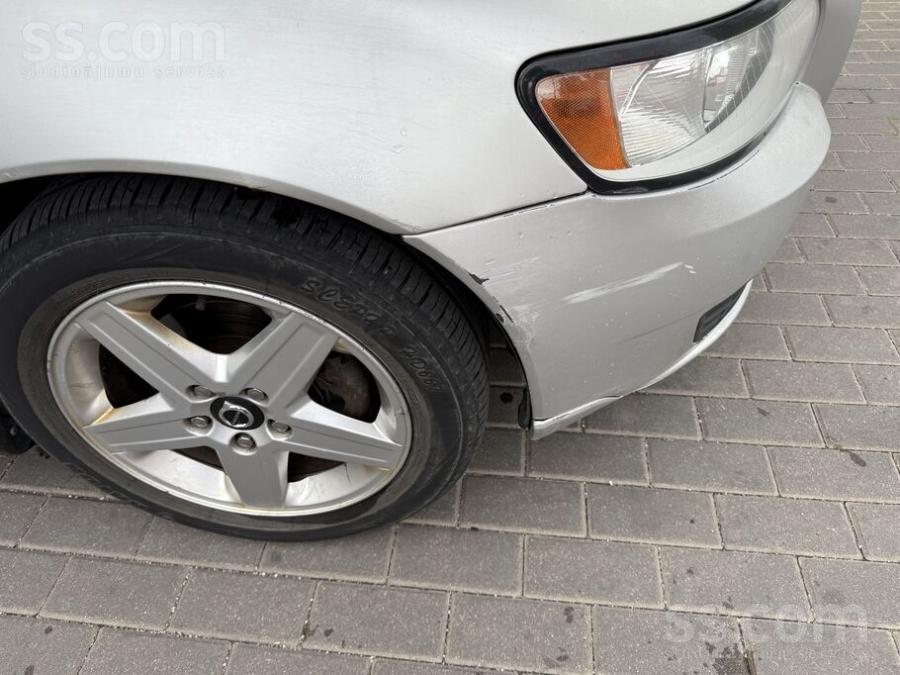 Grey Volvo V50 2009 in Riga, with an engine capacity of 1.60 L and mileage of 288 thousand km for 1900 €, photo 11 on AUTOMOTO.COM.LV