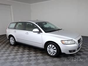 Pelēks Volvo V50 2009 Tallina, ar dzinēja tilpumu 1.60 L un nobraukumu 379 tūkst. km par 1599 €, foto  vietnē AUTOMOTO.COM.LV